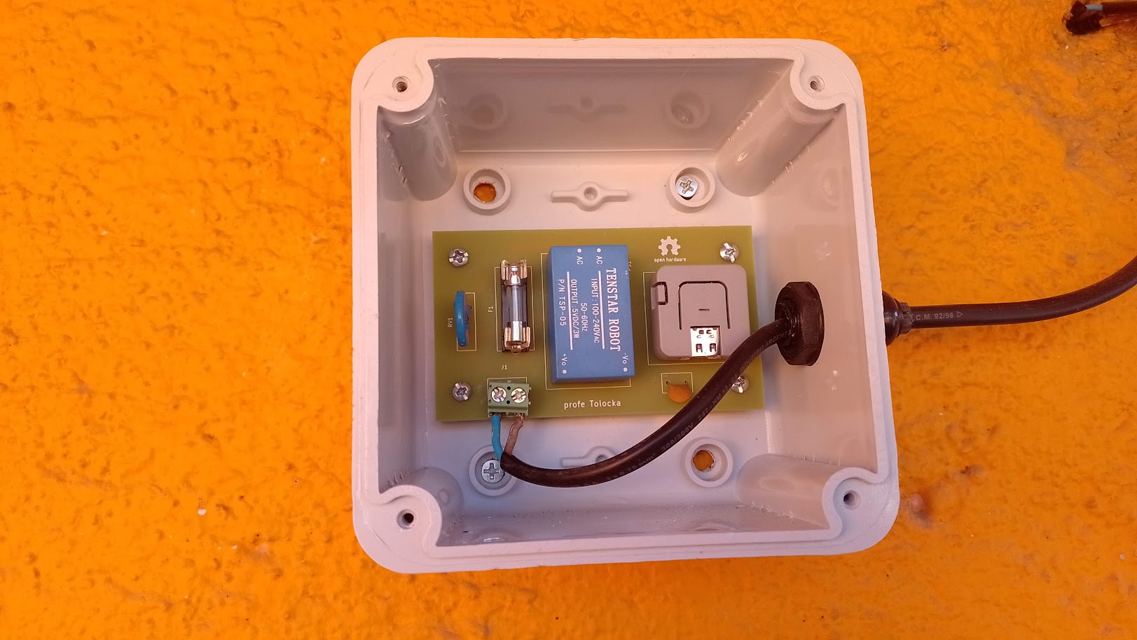 GitHub - profetolocka/Outdoor-monitor: Outdoor monitor with Atom Lite