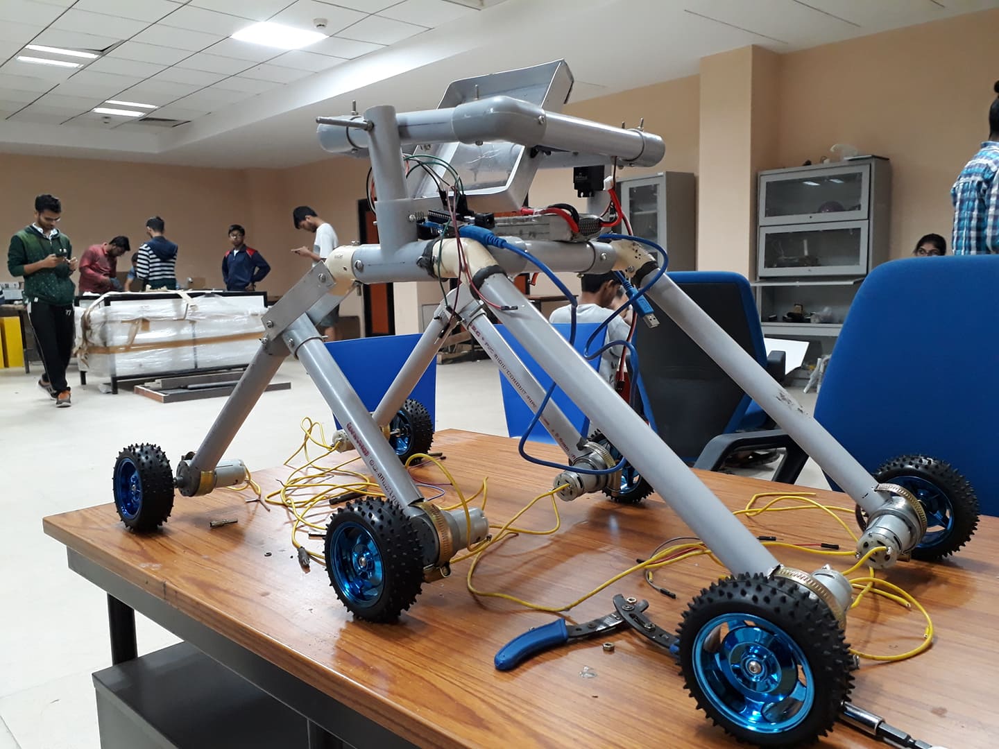 GitHub - shridam1207/Stair-climbing-bot-with-load: A mechanical bot ...