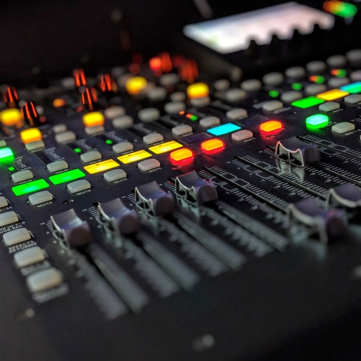 GitHub - tobyjzstay/Soundboard: A Discord bot which plays sound effects ...