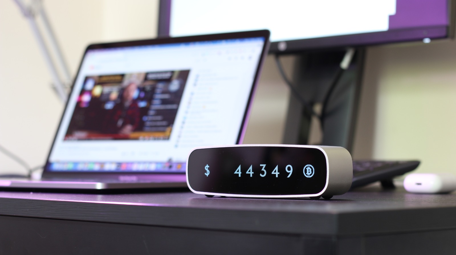 GitHub - bujna94/MoonClock: Crypto price ticker for your table