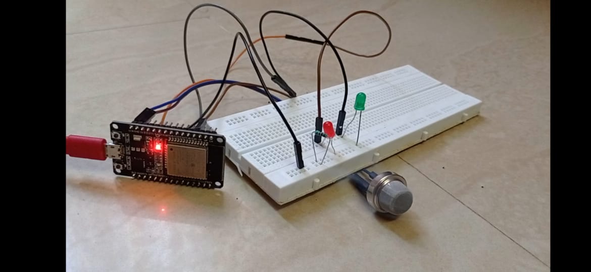 GitHub - DINESHKP08/GAS-SENSOR-MQ135