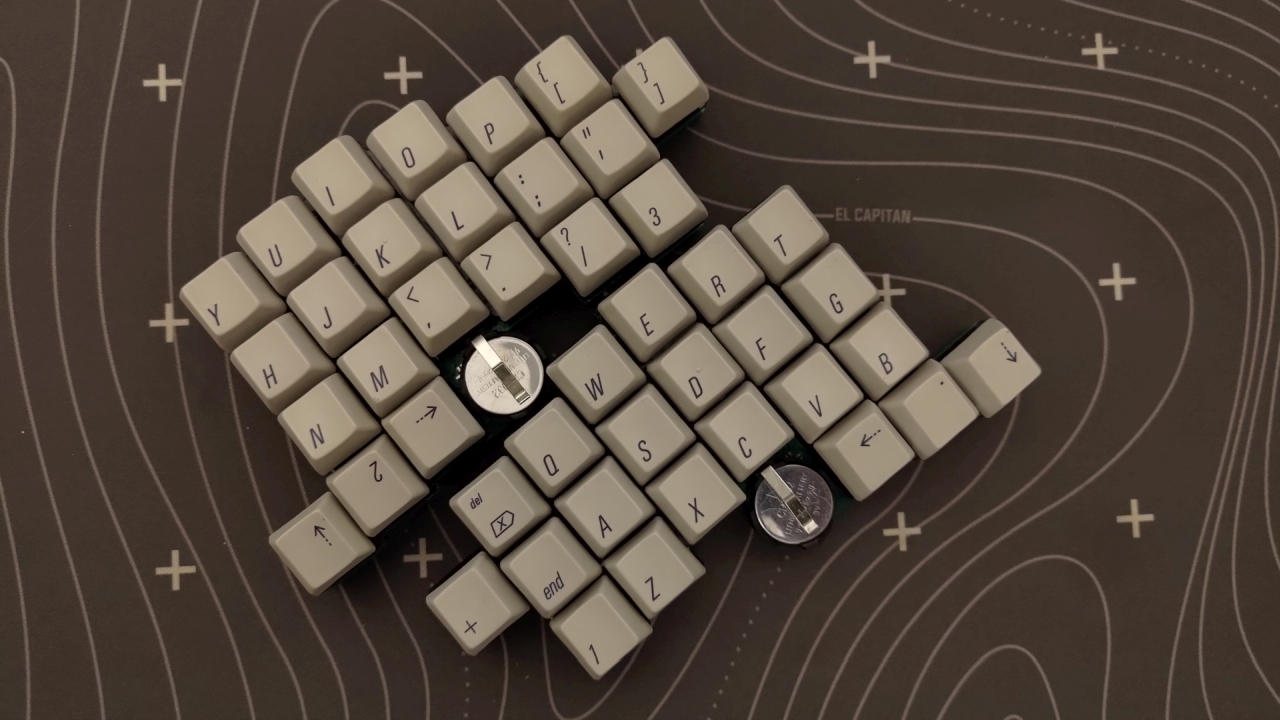 GitHub - krikun98/jorian840: 44-key wireless split keyboard in a ...