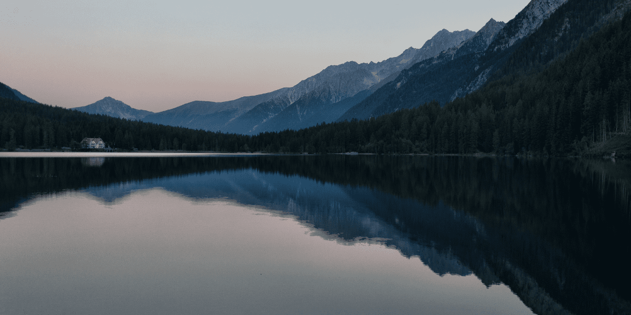 GitHub - mbouazza-dev/earthWatch: Real-time worldwide earthquakes ...