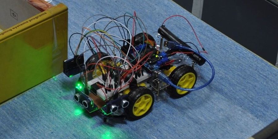 GitHub - Yaly0/Arduino-Battles-Car