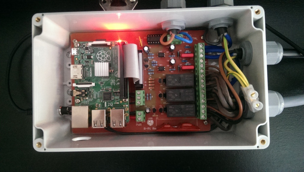 GitHub - plasmadancom/Raspberry-Pi-Relay-APA102-LED-Controller: Raspberry Pi Relay & APA102 LED ...