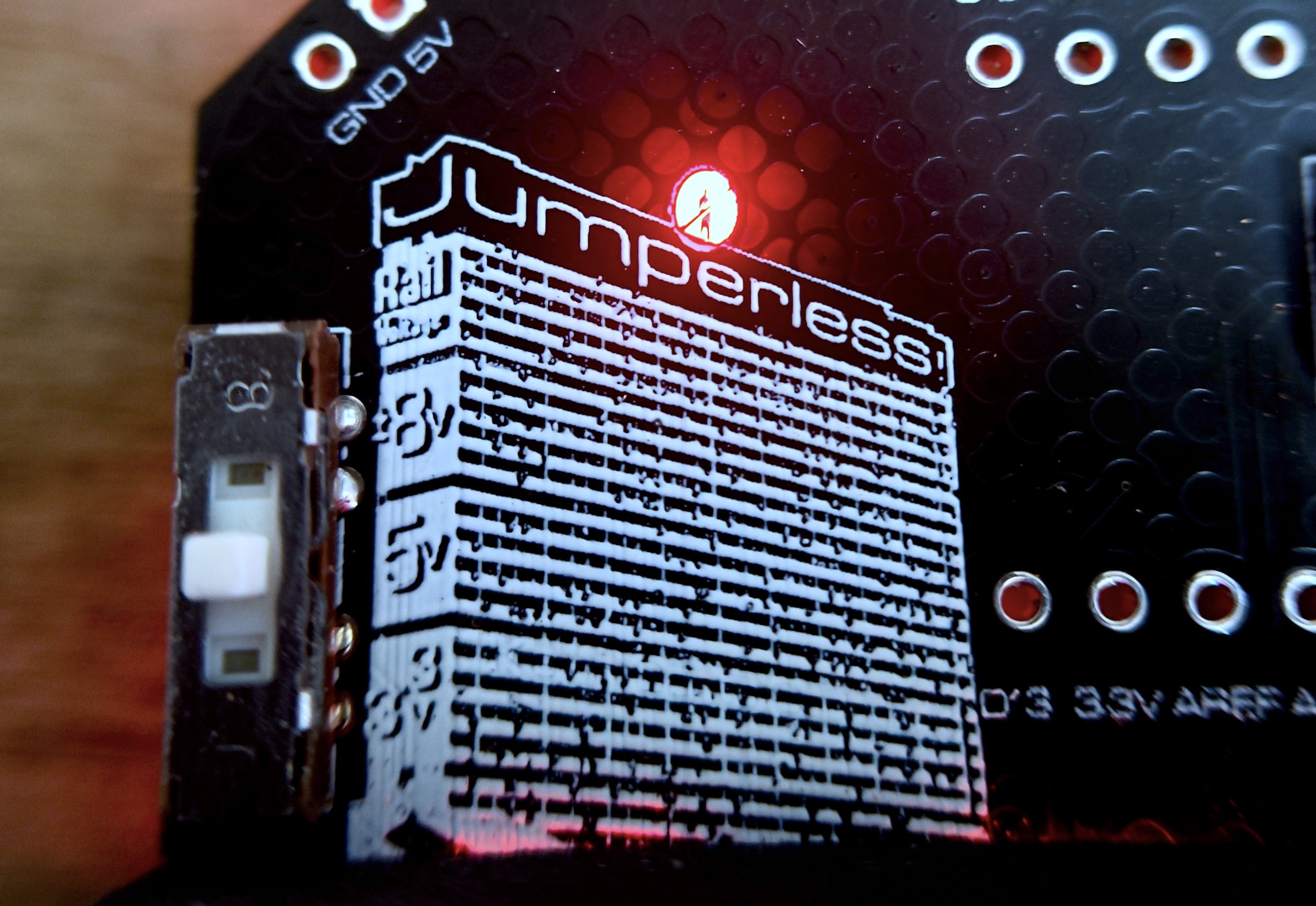 GitHub - Architeuthis-Flux/Jumperless: A jumperless breadboard