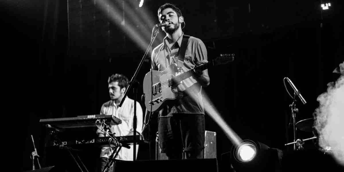 GitHub - NQTrung08/Web_the_Band