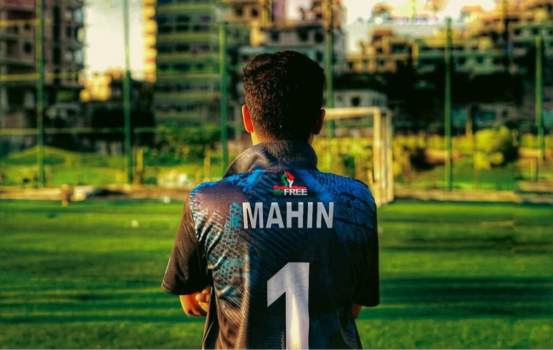 portfolio/index.html at main · mahinexe/portfolio · GitHub