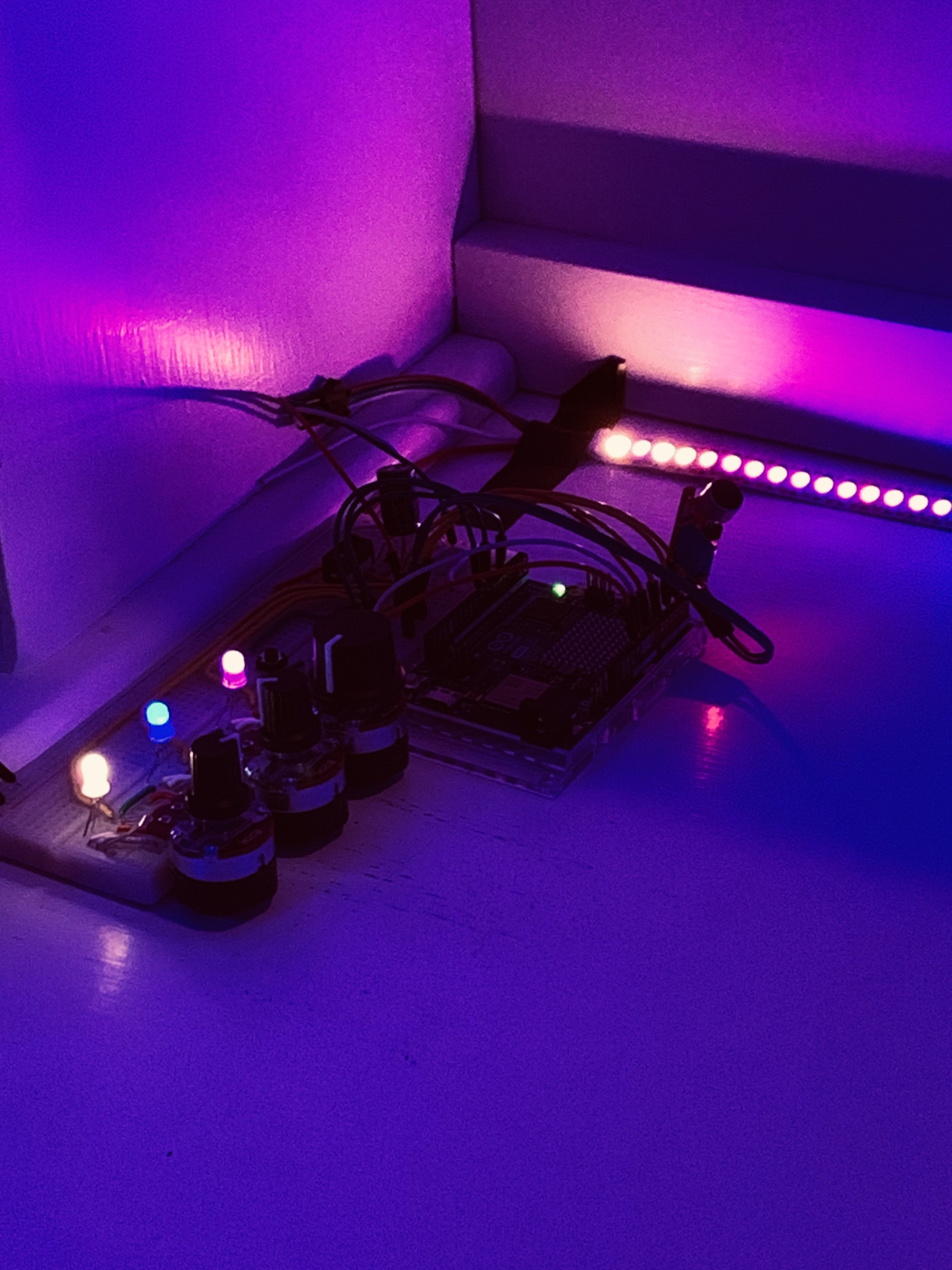 GitHub - chasevara/soundsight: An ambient audio spectrum vizualizer