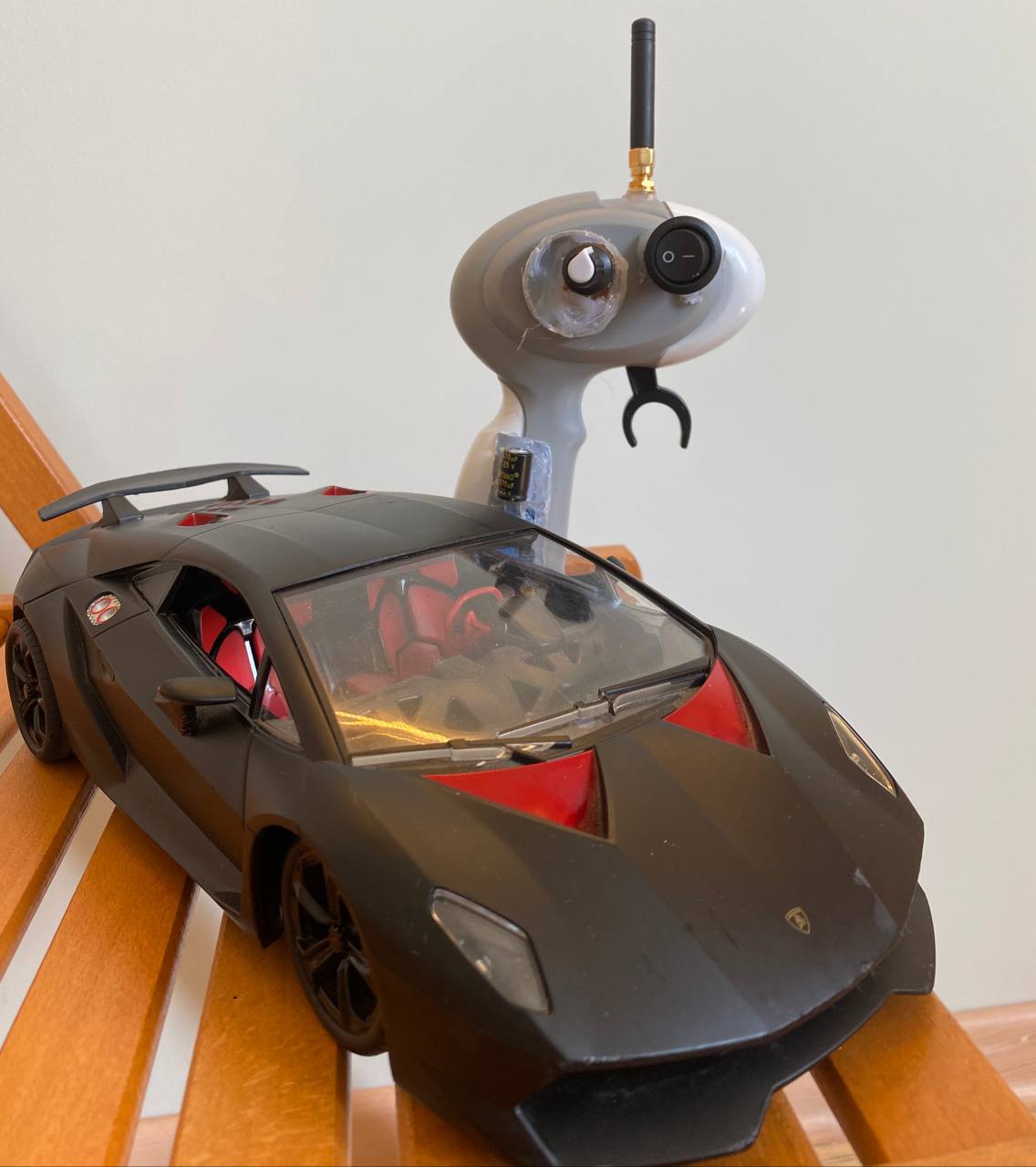 GitHub - Plan1x/Lamborghini-RC-Car: Lamborghini Radio Control Car on stm32